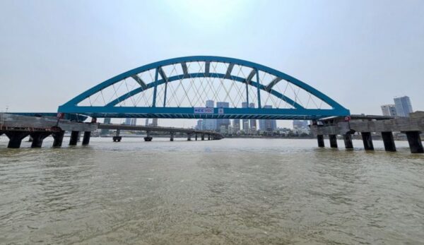 India's Longest Arch Bridge Takes Shape in Mumbai - SSMB